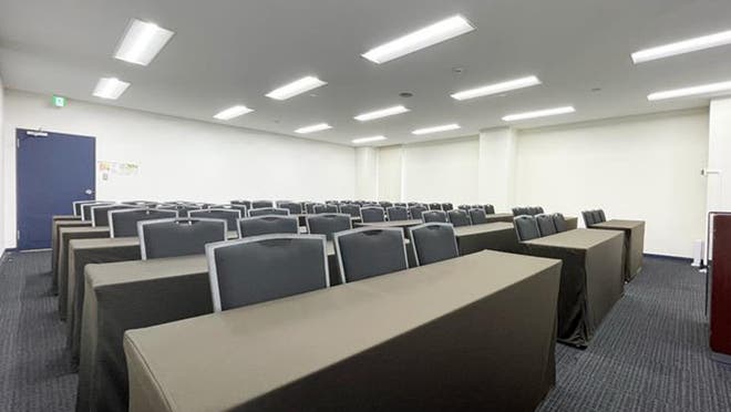 【TKP横浜会議室】カンファレンスルーム7Cの写真1