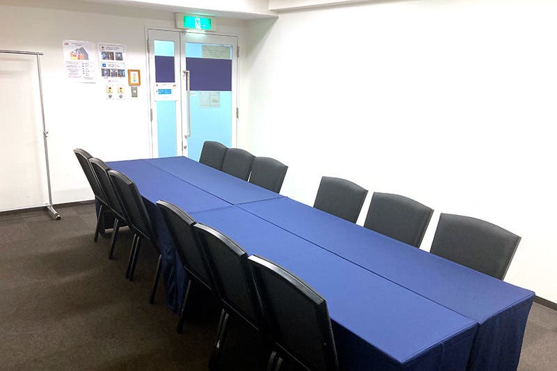 【TKP新大阪ビジネスセンター】ミーティングルーム3Cの写真1