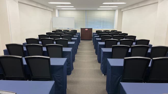 【TKP新大阪ビジネスセンター】カンファレンスルーム4Bの写真1