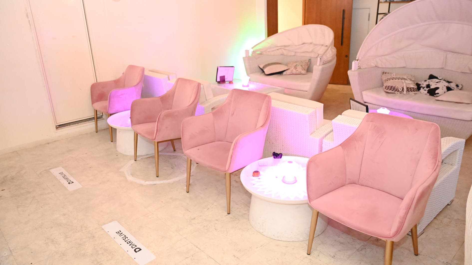 【渋谷⭐️徒歩5分のオシャレシーシャバー♪】インスタ映えな店内☆忘年会,新年会,サークル,合コンの写真4