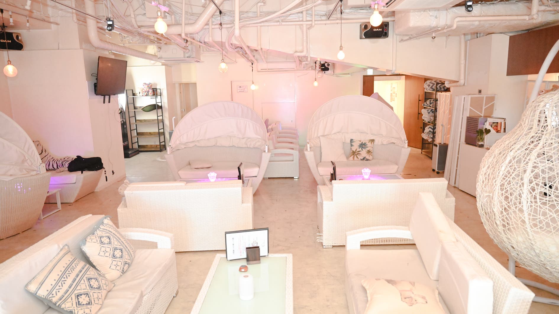 【渋谷⭐️徒歩5分のオシャレシーシャバー♪】インスタ映えな店内☆忘年会,新年会,サークル,合コンの写真7