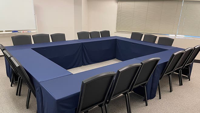 【TKP新大阪ビジネスセンター】ミーティングルーム4Hの写真1