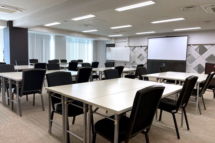 【TKP新宿西口カンファレンスセンター】カンファレンスルーム8Gの写真1