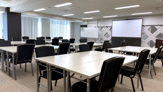 【TKP新宿西口カンファレンスセンター】カンファレンスルーム8Gの写真1