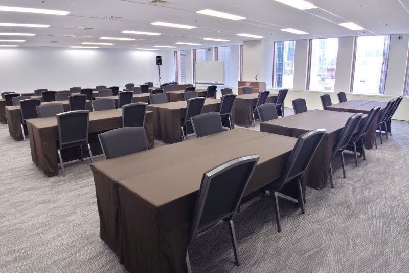 【TKP新橋カンファレンスセンター】ホール10Eの写真1