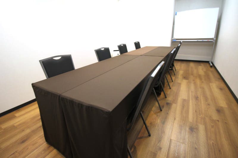 【TKP新橋カンファレンスセンター】ミーティングルーム13Qの写真1