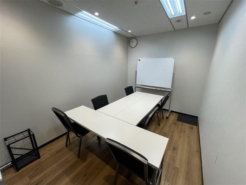 【TKP新橋カンファレンスセンター】ミーティングルーム16Gの写真1