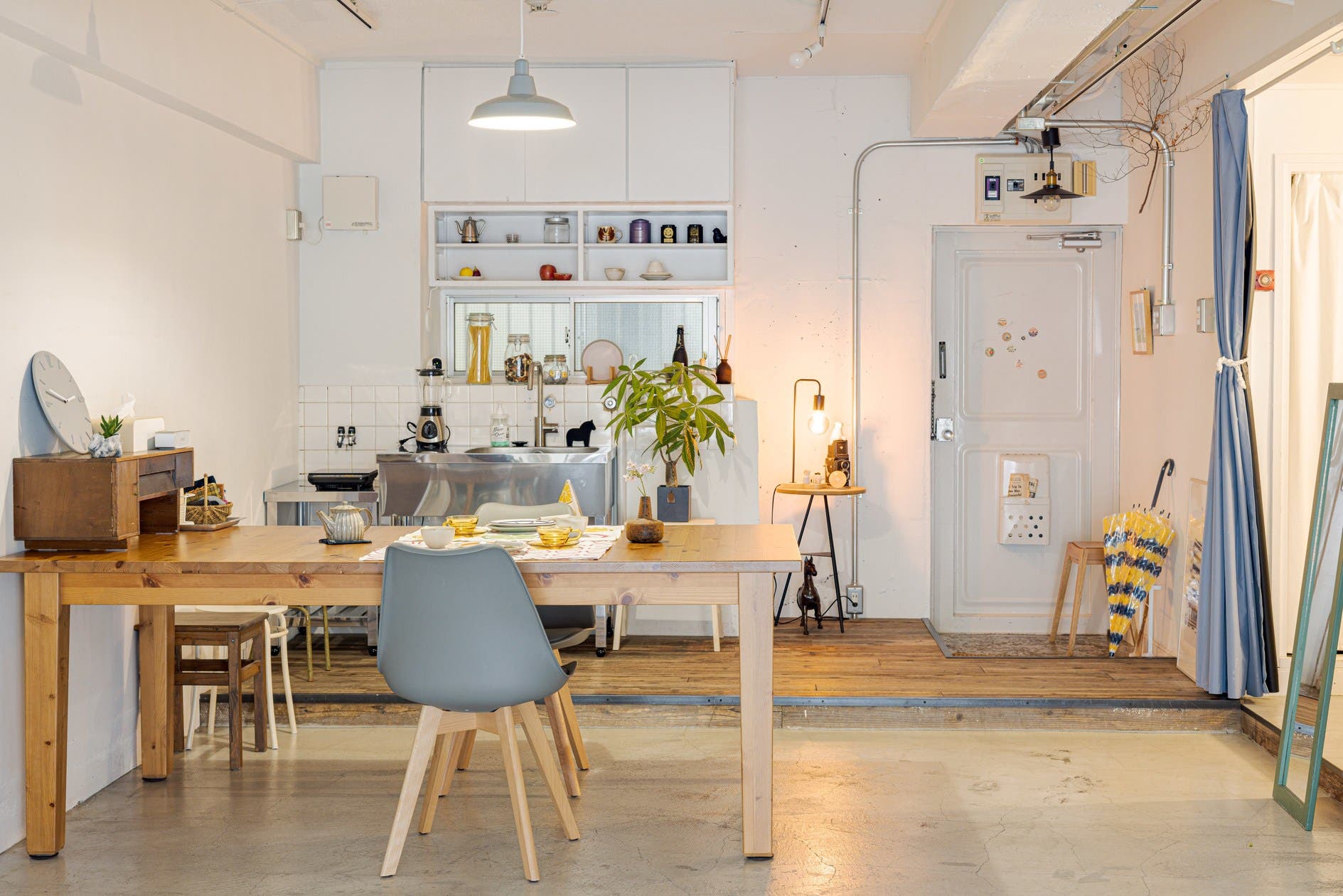 【秋葉原駅から徒歩６分】築60年のレトロモダンな完全個室/最大20人/Wifi/プロジェクター/ワークショップにオススメの写真6