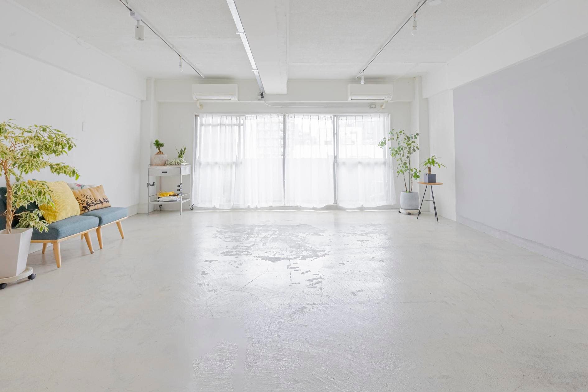 【秋葉原駅から徒歩６分】築60年のレトロモダンな完全個室/最大20人/Wifi/プロジェクター/ワークショップにオススメの写真3