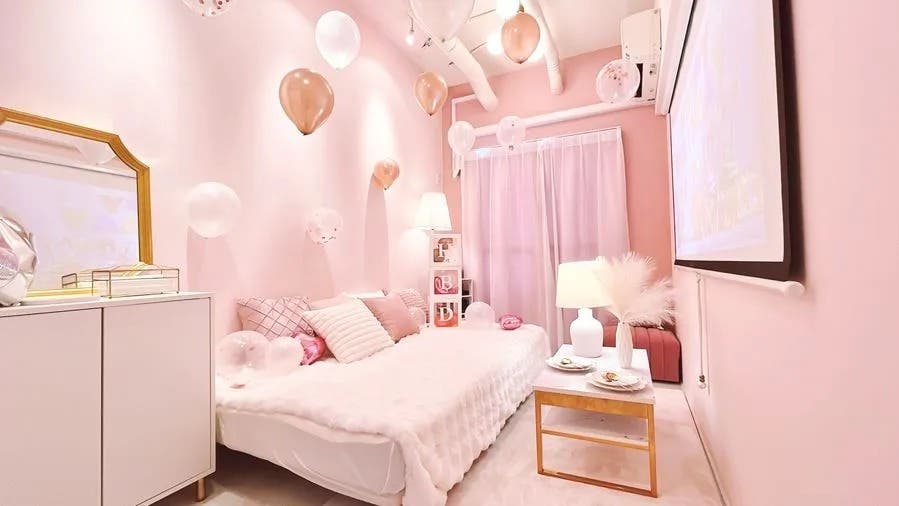 【🎀映えすぎピンクインテリア🎀】【クリスマス🎄】心斎橋5分🚃スクリーン鑑賞会🎞️デート💗推し活🫶未成年🆗学割🏫の写真8