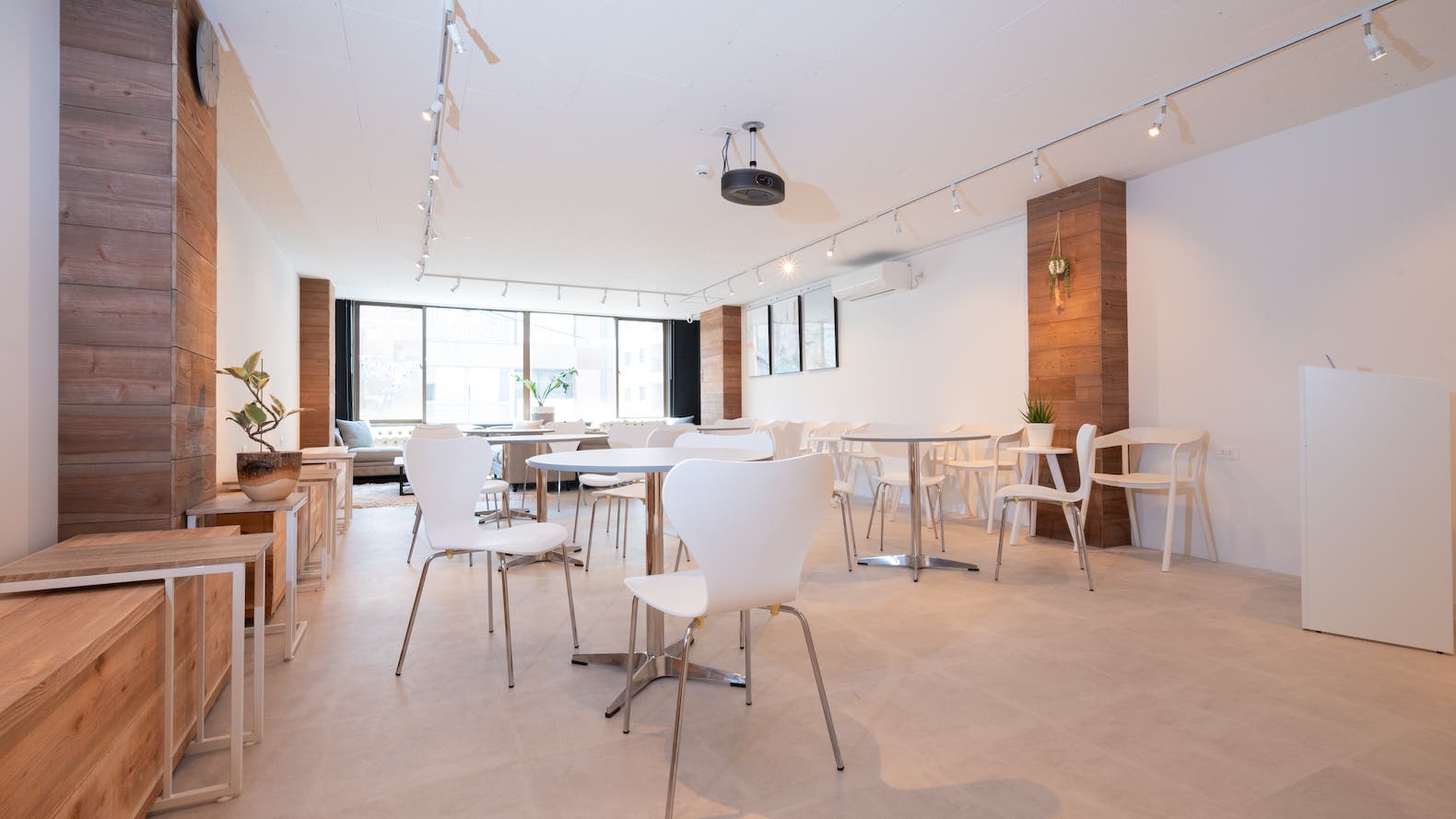 スペモ/心斎橋駅3分/大迫力プロジェクター/ビジネス/会議/セミナー/イベント/撮影/懇親会/説明会/659_Seed心斎橋の写真9