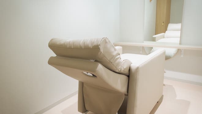 栄アイリスト・パーソナルスタイリスト向けシャアサロン 美容所登録済み 鍵付きロッカーの写真1