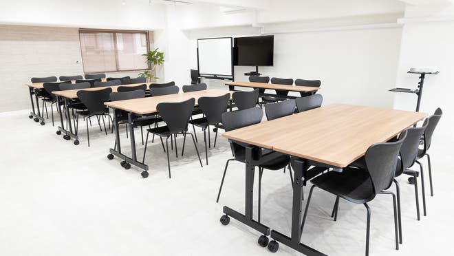 スペモ✨️【新大阪駅4分】最大40名/超高速NURO光/プロジェクター/マイク/モニタ/持込飲食🍴666_SMILE会議室新大阪の写真11