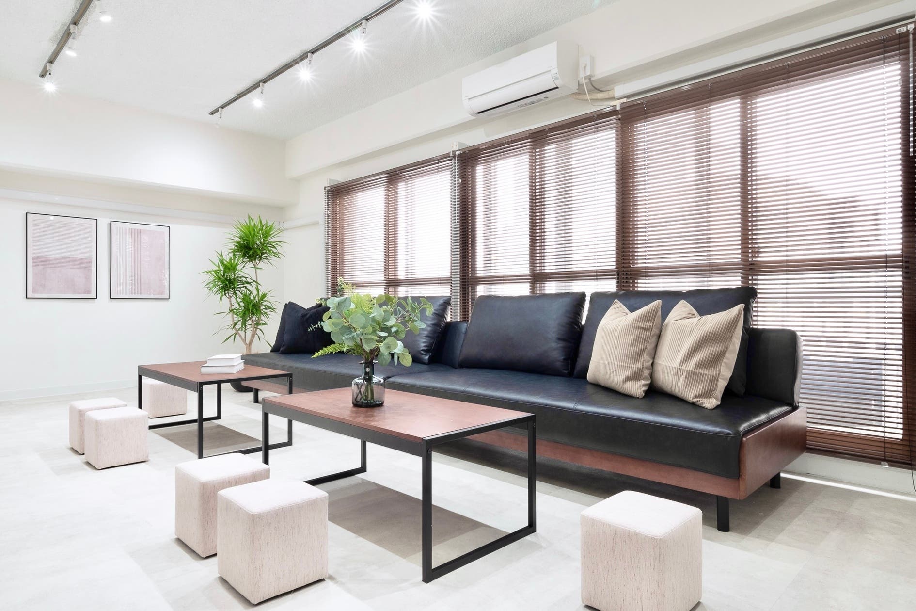 スペモ✨️【新大阪駅４分】最大40名/超高速NURO光/プロジェクター/マイク/モニタ/持込飲食🍴666_SMILE会議室新大阪の写真17