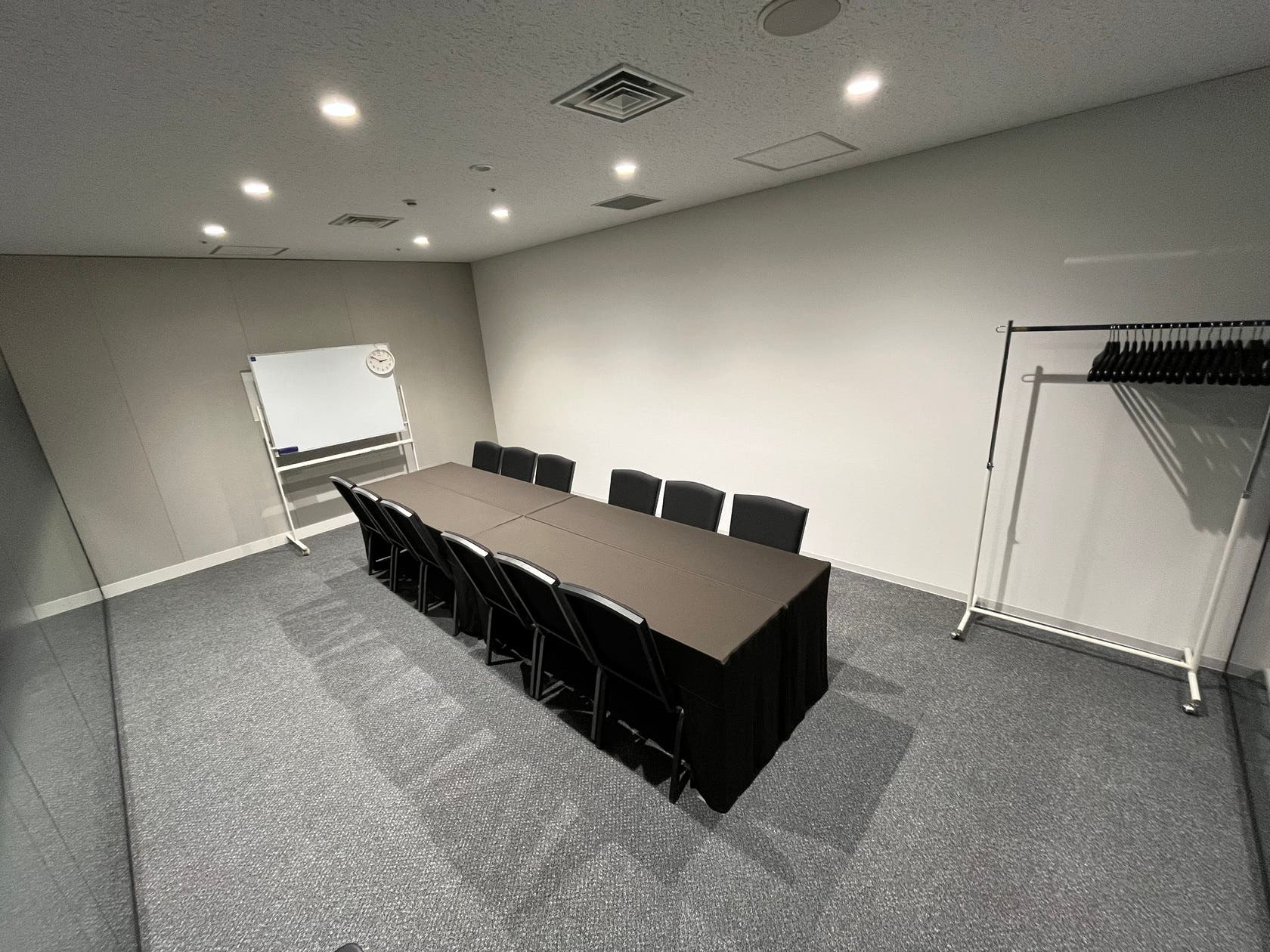 【TKP新橋汐留カンファレンスセンター】ミーティングルーム4Dの写真1