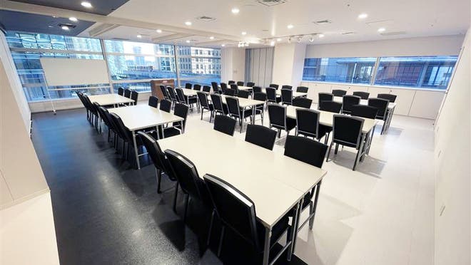 【TKP新橋汐留カンファレンスセンター】カンファレンスルーム5Aの写真1