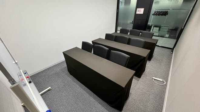 【TKP新橋汐留カンファレンスセンター】ミーティングルーム8Dの写真1