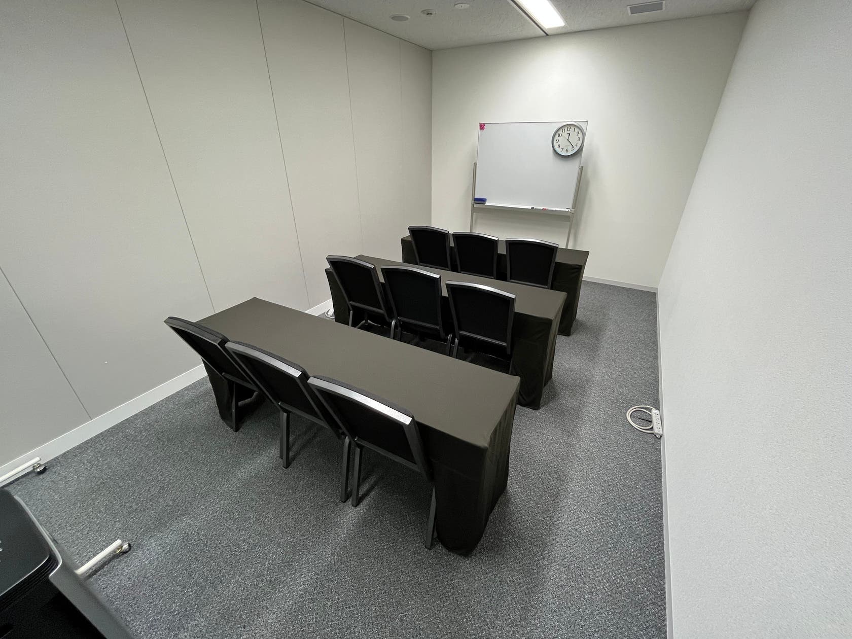 【TKP新橋汐留カンファレンスセンター】ミーティングルーム8Eの写真1