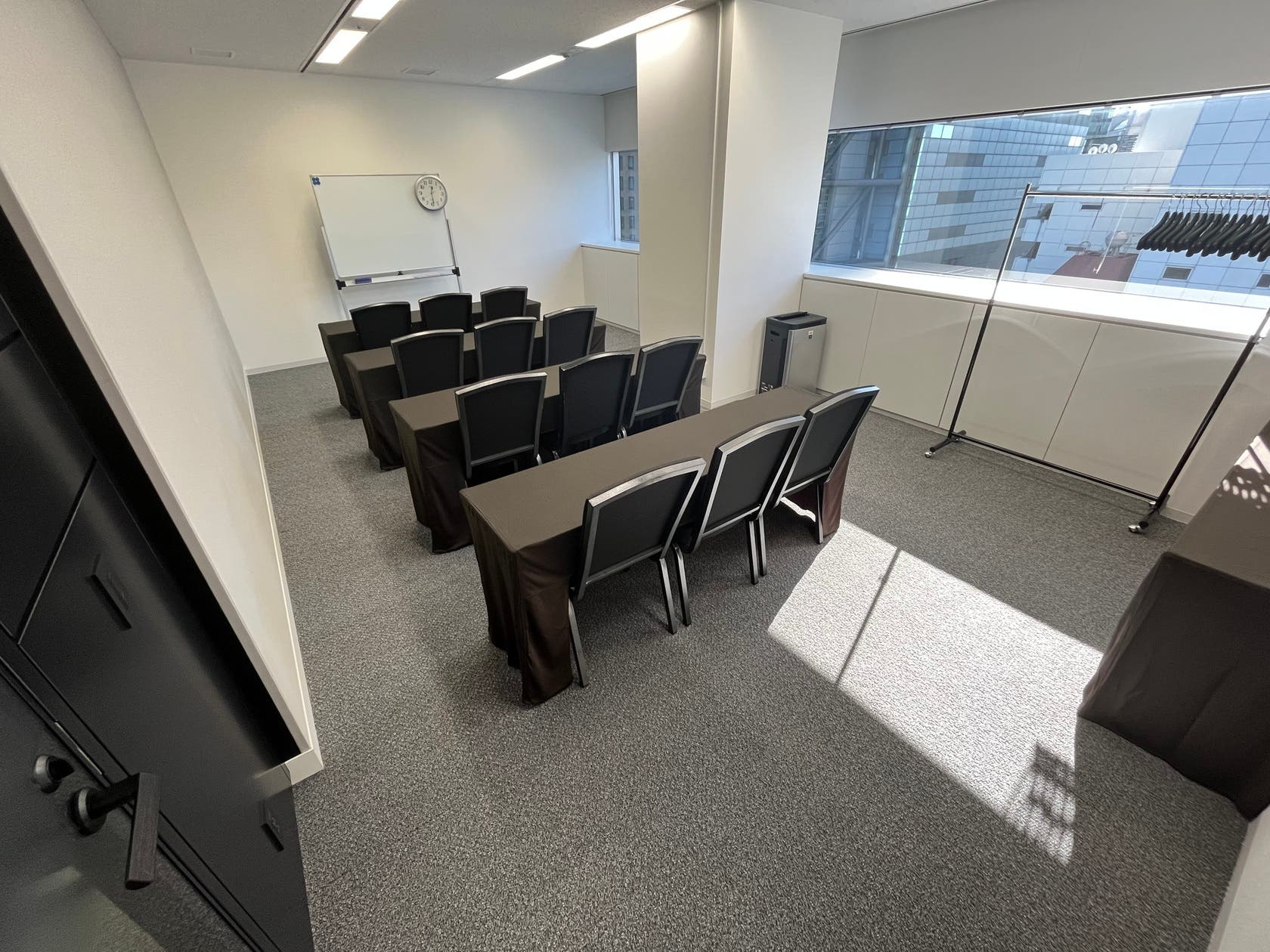 【TKP新橋汐留カンファレンスセンター】ミーティングルーム8Gの写真1