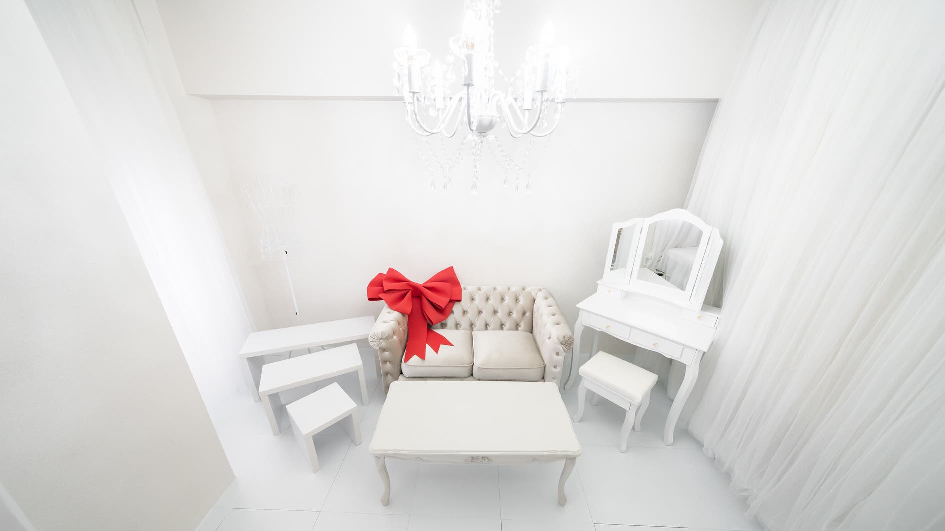 新規OPEN❤︎White🤍維持管理費無料❣️伏見駅6分⭐️姫系スタジオ!生誕祭!推活!ポトレ!コスプレ!の写真2