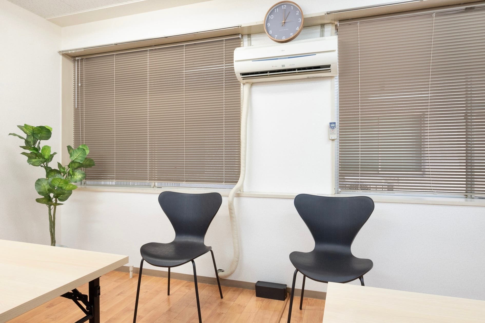 スペモ🏠️広島駅3分🚉モニター📺️イベント🎉撮影📸ビジネス💻️会議👥セミナー✨️680_SMILE会議室広島駅前の写真8