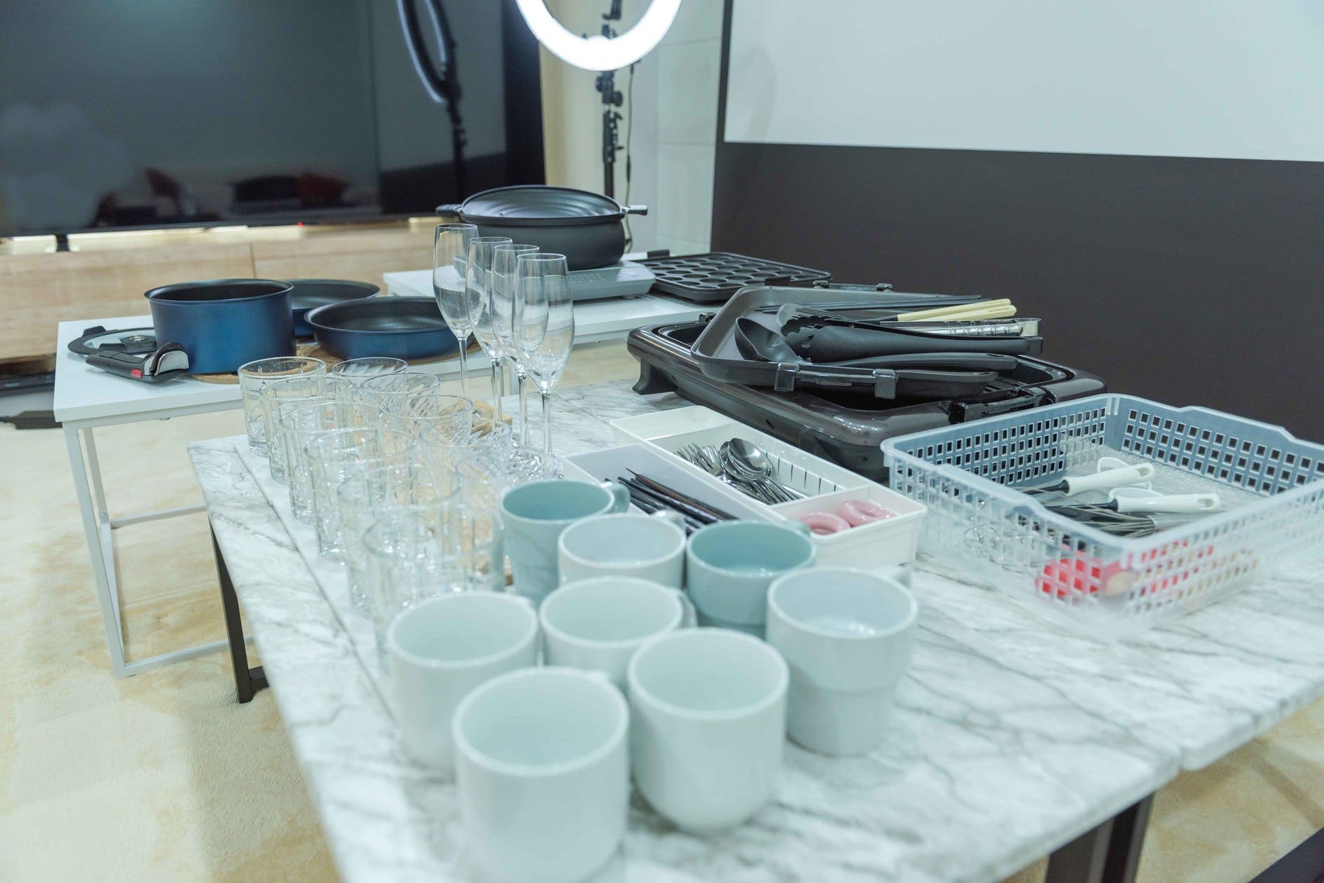 【超特大】【クリスマス飾付中】75㌅TV・100㌅プロジェクター✨名古屋伏見駅徒歩6分✨24時間営業の写真10