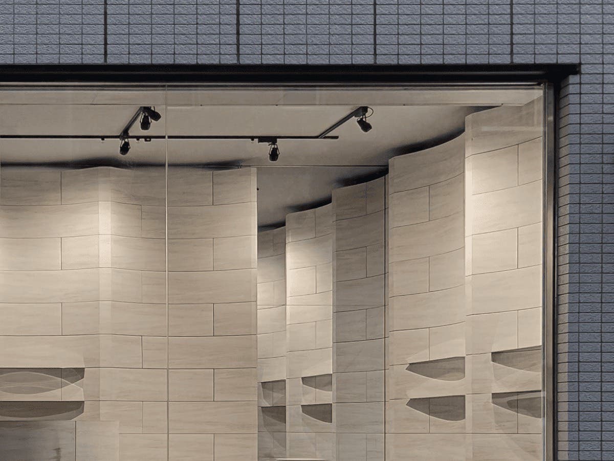 大人数の撮影も◎広い白ホリゾントがある撮影スタジオ｜メイクスペース・フィッティングルーム完備の写真8