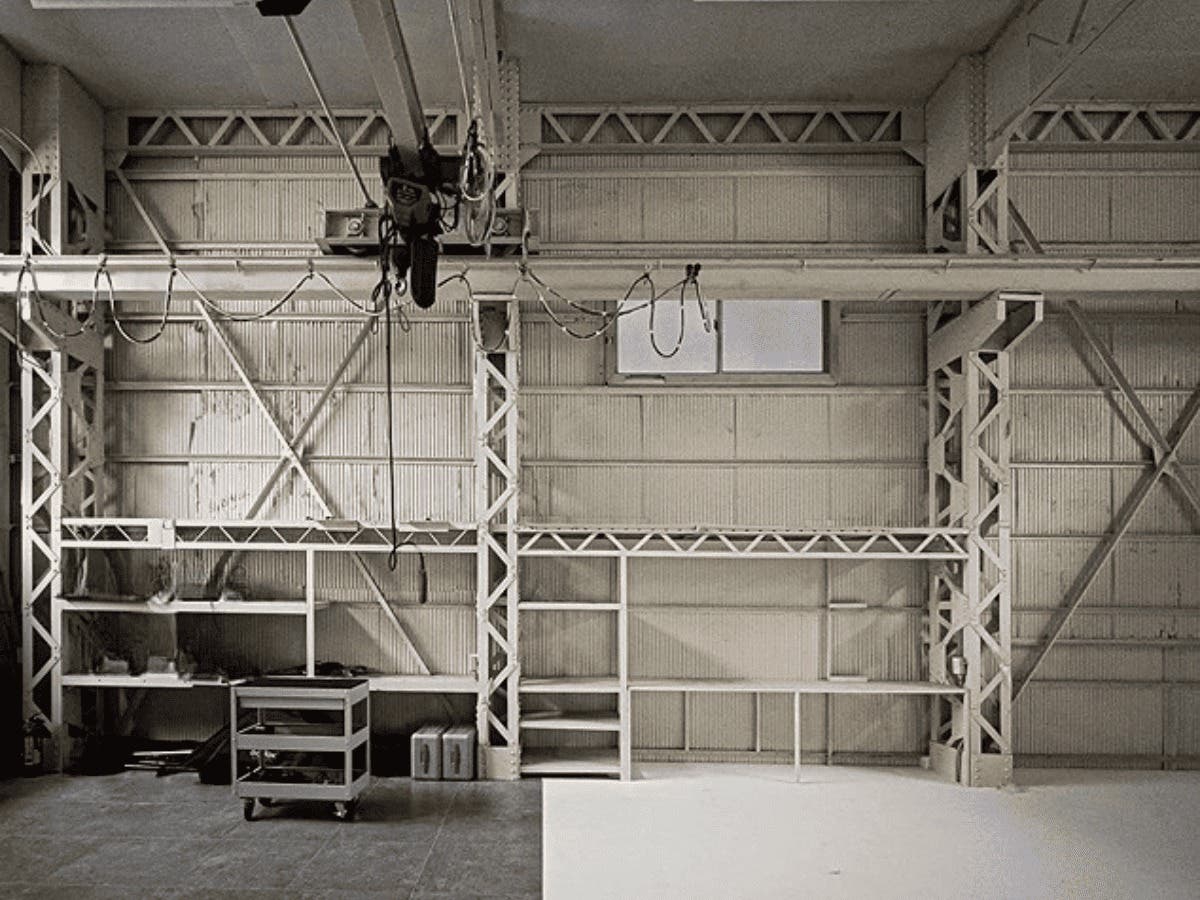 大人数の撮影も◎広い白ホリゾントがある撮影スタジオ｜メイクスペース・フィッティングルーム完備の写真7