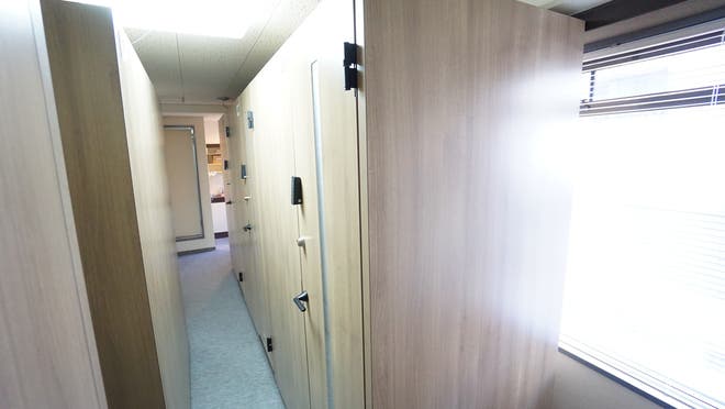 <ワークブース烏丸駅前No.1>烏丸駅徒歩4分✨完全個室📶モニター🖥️電源🔌テレワーク/面接/自習/作業の写真6