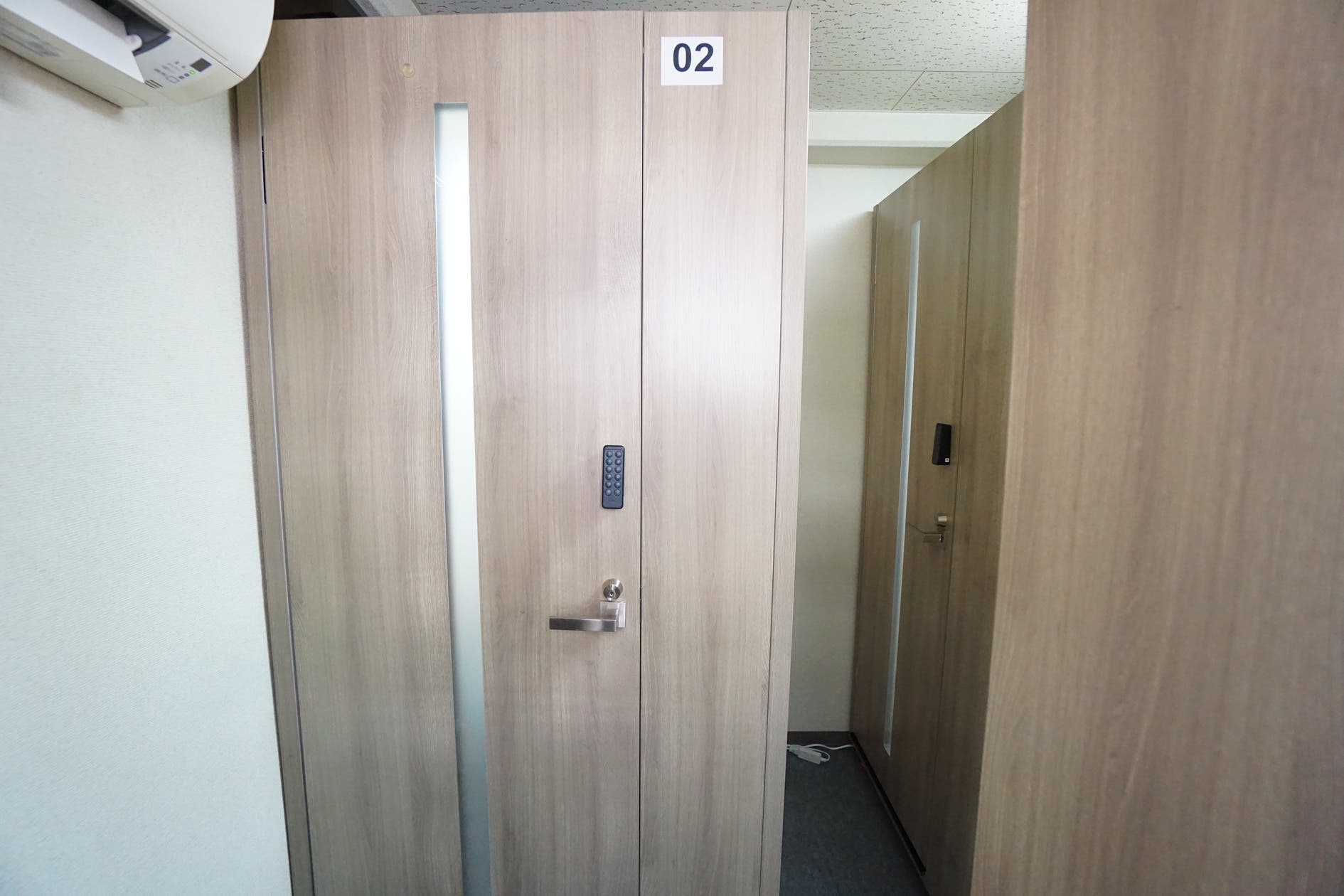 ＜ワークブース烏丸駅前No.1＞烏丸駅徒歩4分✨完全個室📶モニター🖥️電源🔌テレワーク/面接/自習/作業の写真8