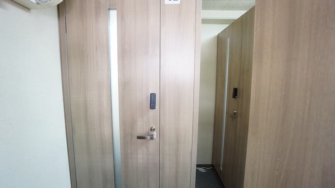 <ワークブース烏丸駅前No.1>烏丸駅徒歩4分✨完全個室📶モニター🖥️電源🔌テレワーク/面接/自習/作業の写真8