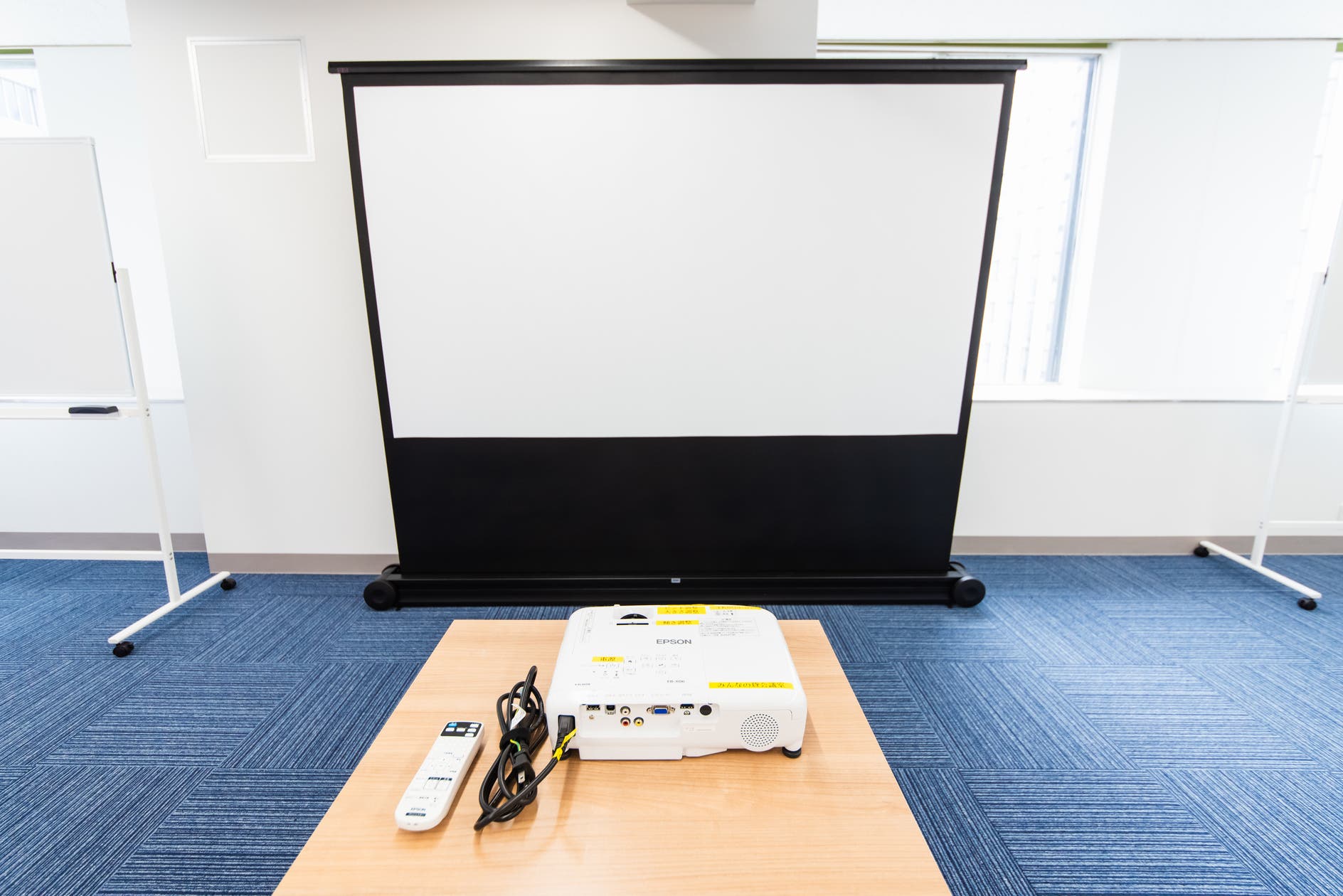 【旭橋駅徒歩5分】定員12＋α名！プロジェクター含む備品・高速Wi-Fi無料！東町103会議室の写真11