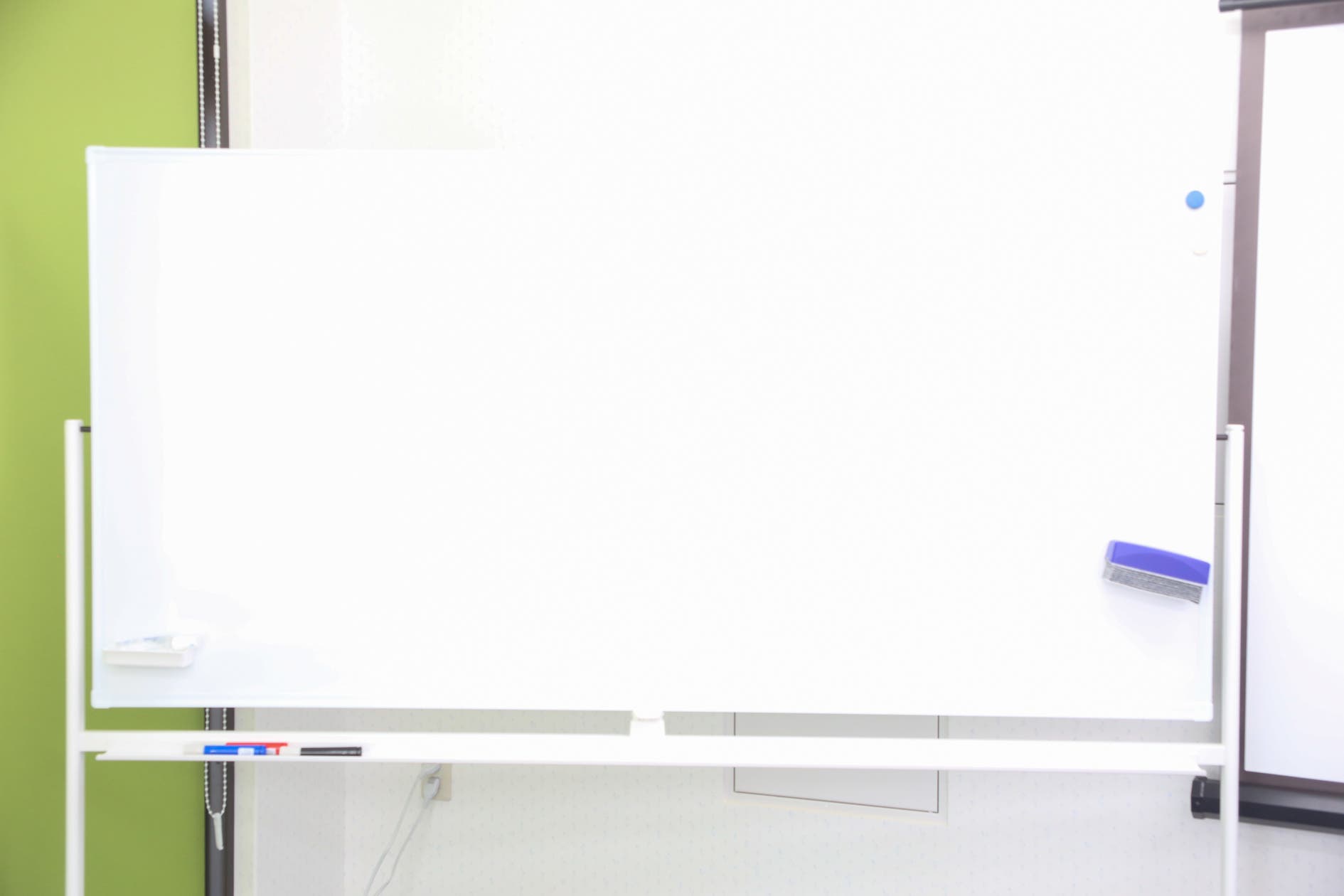 【旭橋駅徒歩5分】定員12＋α名！プロジェクター含む備品・高速Wi-Fi無料！東町103会議室の写真12