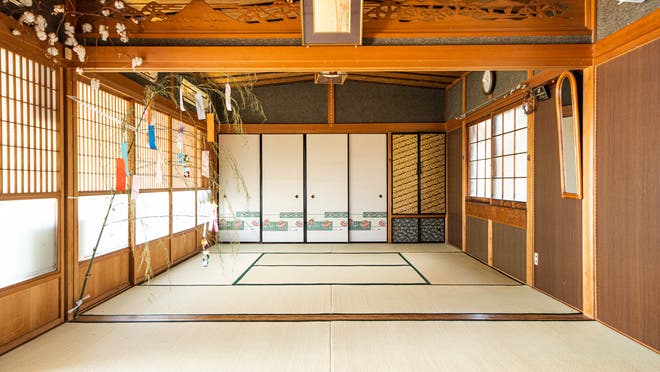 開放的なくつろげる古民家和室の写真3