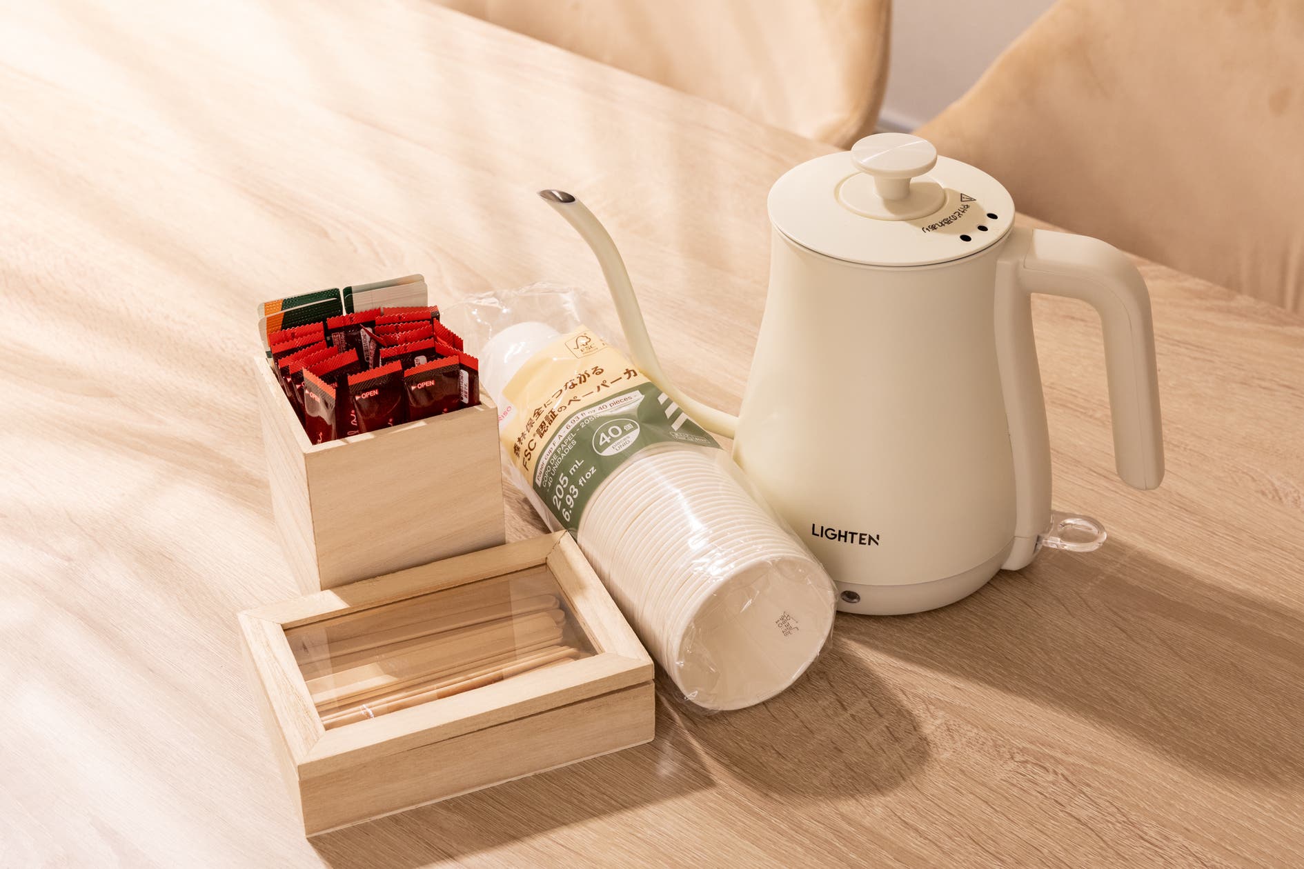 新大阪6分☘️12名＋3名利用可🆗全設備無料｜高速Wi-Fi｜ホワイトボード｜65型スマートTV｜ホワイトボードの写真15