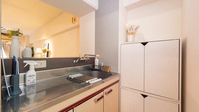 新大阪6分☘️12名+3名利用可🆗全設備無料|高速Wi-Fi|ホワイトボード|65型スマートTV|ホワイトボードの写真20