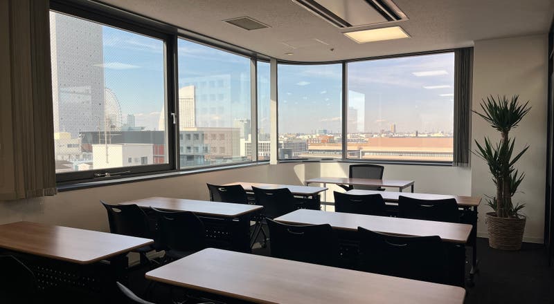 馬車道駅から徒歩3分！横浜赤レンガ倉庫・よこはまコスモワールド・富士山を一望できるビル最上階の明るい大スペース「みなと」