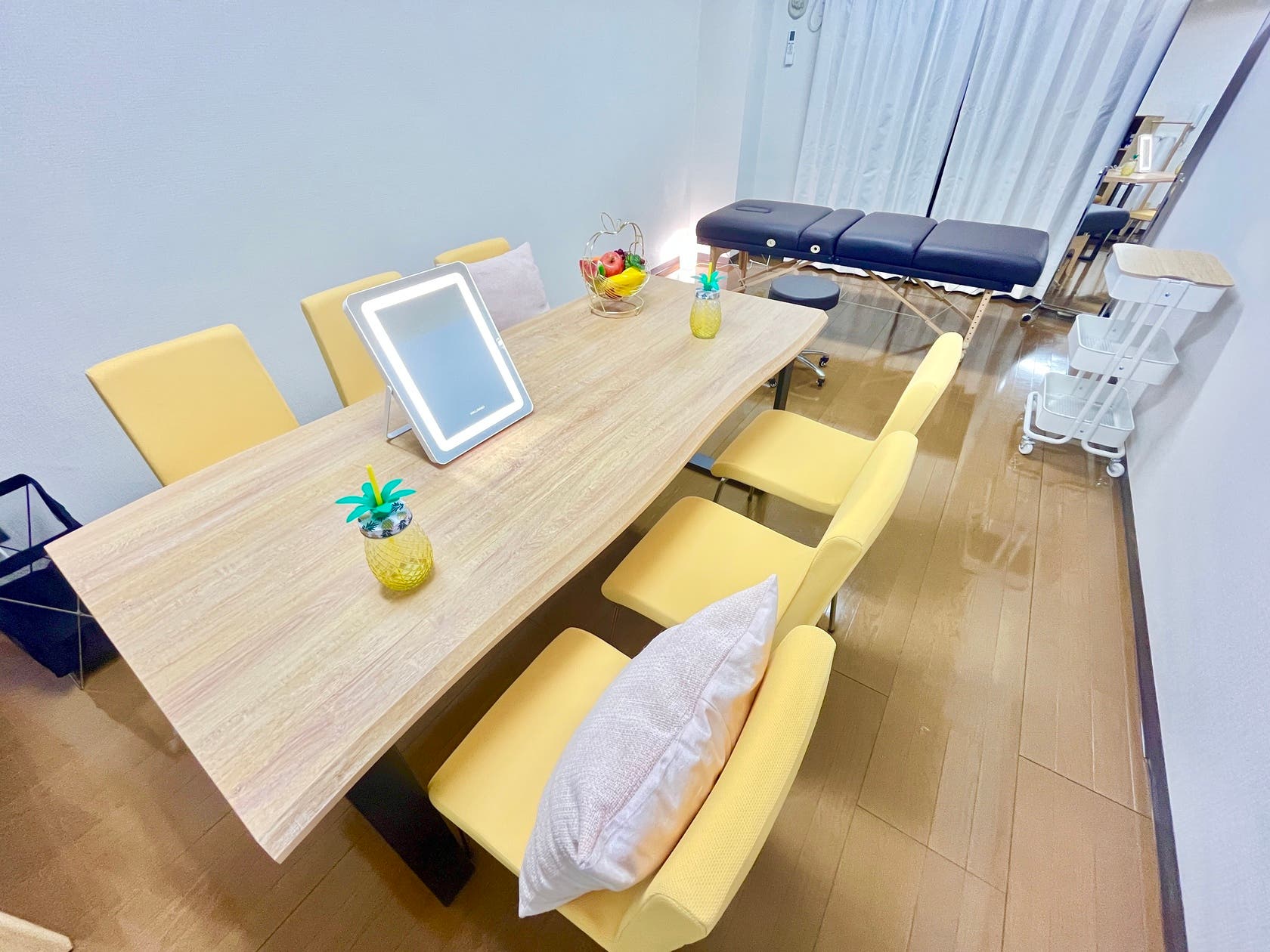 NEW＜オレンジ会議室🍊仙台駅前＞【室内動画あり】⭐️ナチュラルで落ち着くお部屋⭐️ｲﾝﾎﾞｲｽ対応⭐️全設備無料の写真3