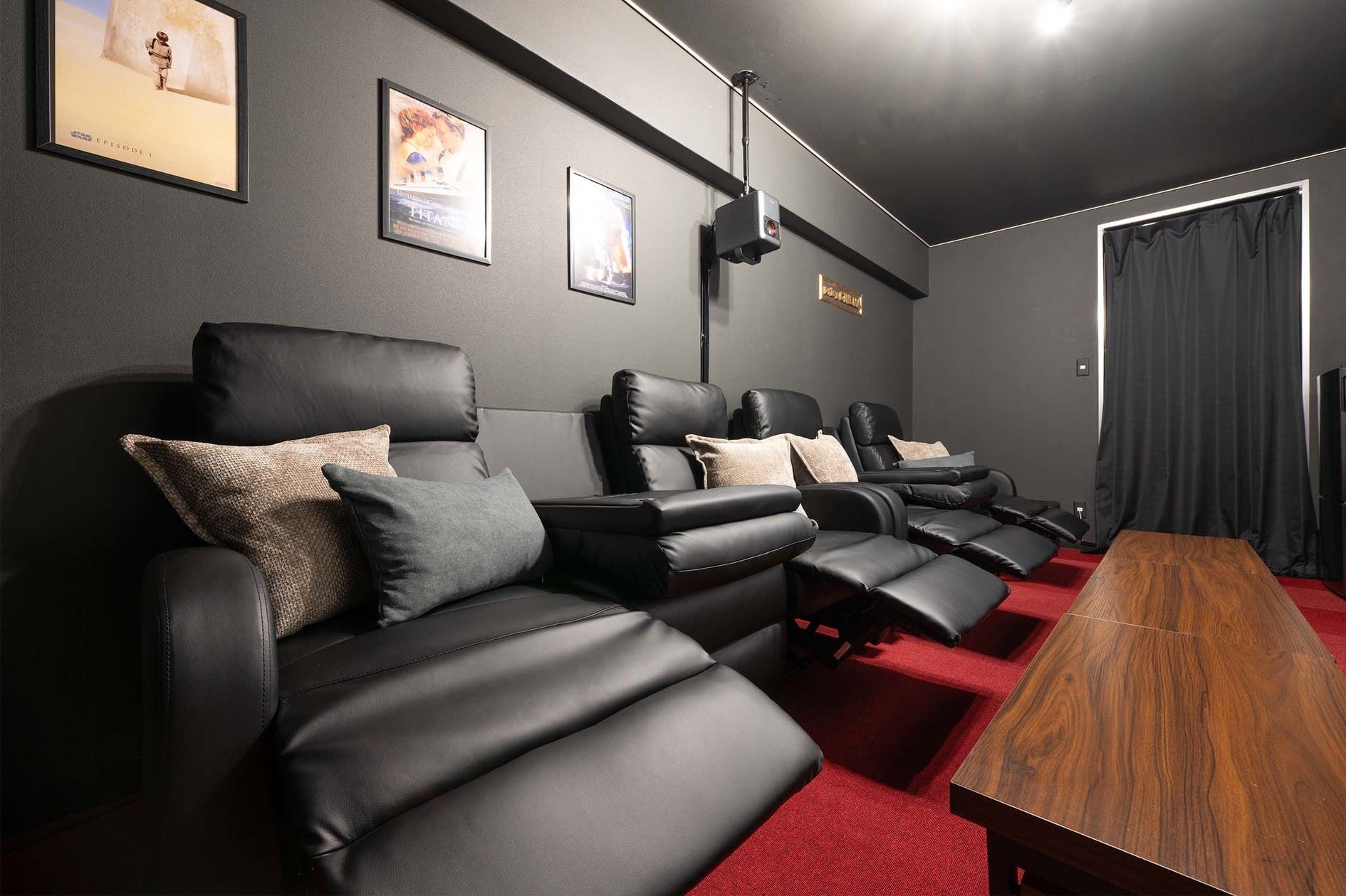 セレコレ🌳クリスマス☃️最大15名🉐ﾌﾟﾛｼﾞｪｸﾀ📽️映画🐈‍⬛デート💓ゲーム🎮女子会💗推活🌟pricy秋葉原の写真13