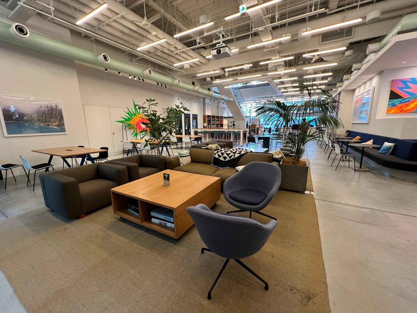 原宿 アイスバーグ  モダンで開放感のある空間が、特別なひとときを演出！【miuchi株式会社】の写真5