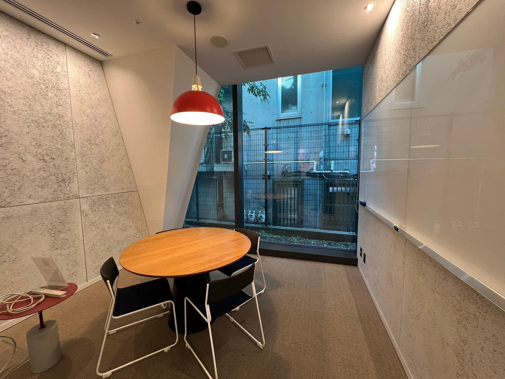 原宿 アイスバーグ  モダンで開放感のある空間が、特別なひとときを演出！【miuchi株式会社】の写真7