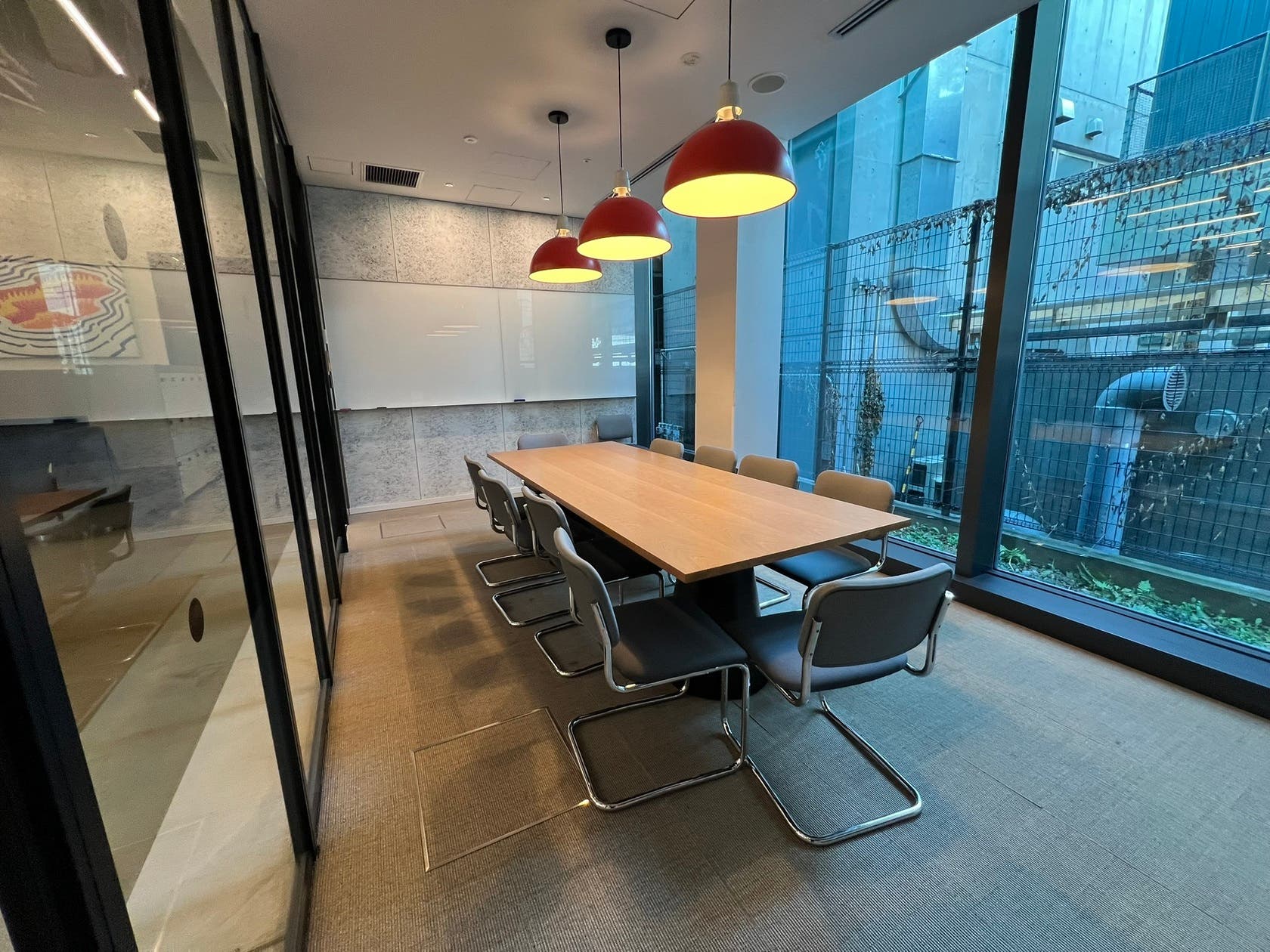 原宿 アイスバーグ  モダンで開放感のある空間が、特別なひとときを演出！【miuchi株式会社】の写真8