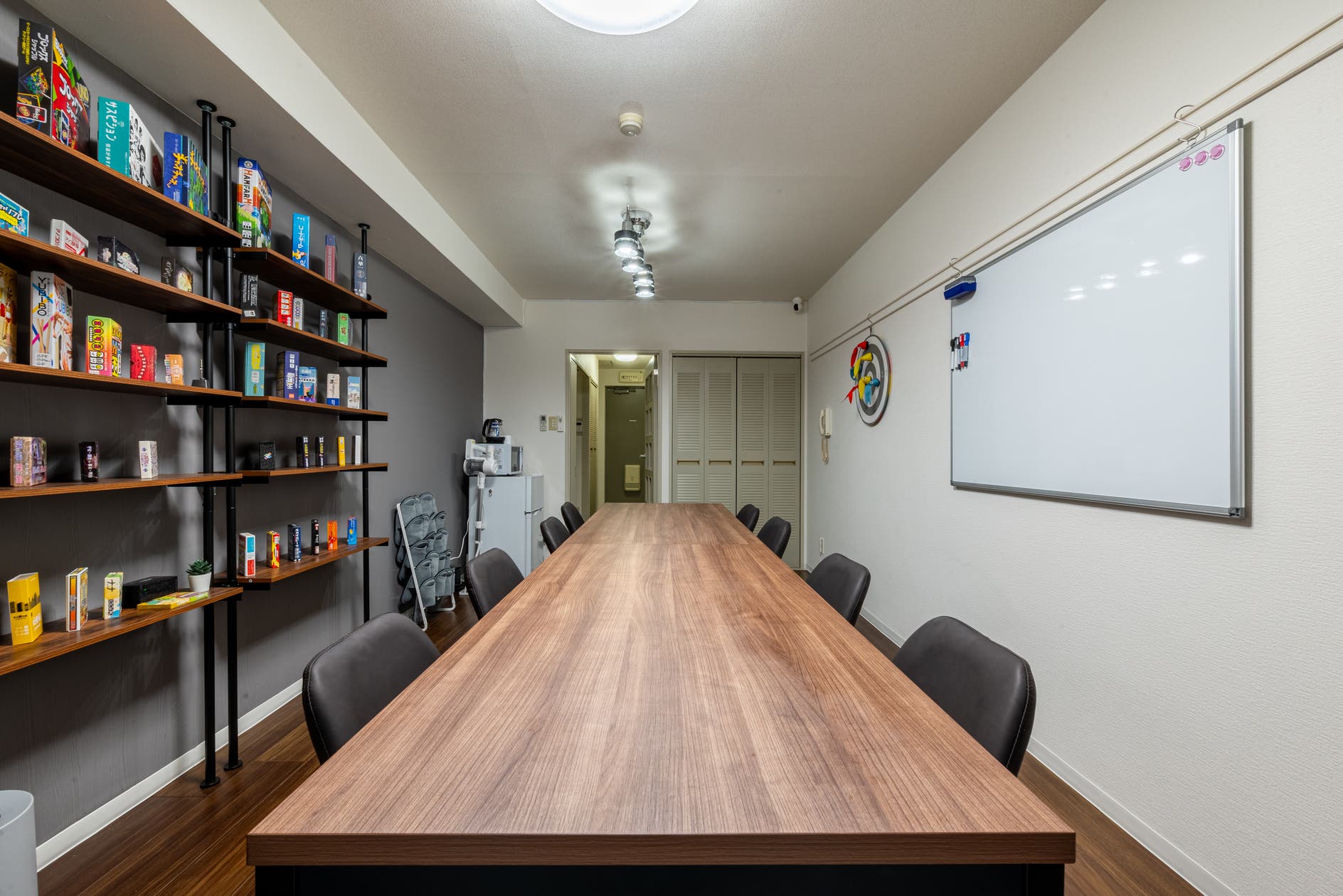 【心斎橋】大型液晶テレビを備えた多目的スペース｜24時間利用可｜最大10名｜超高速Wi-Fi | ❄️季節限定セール実施中🌟の写真5