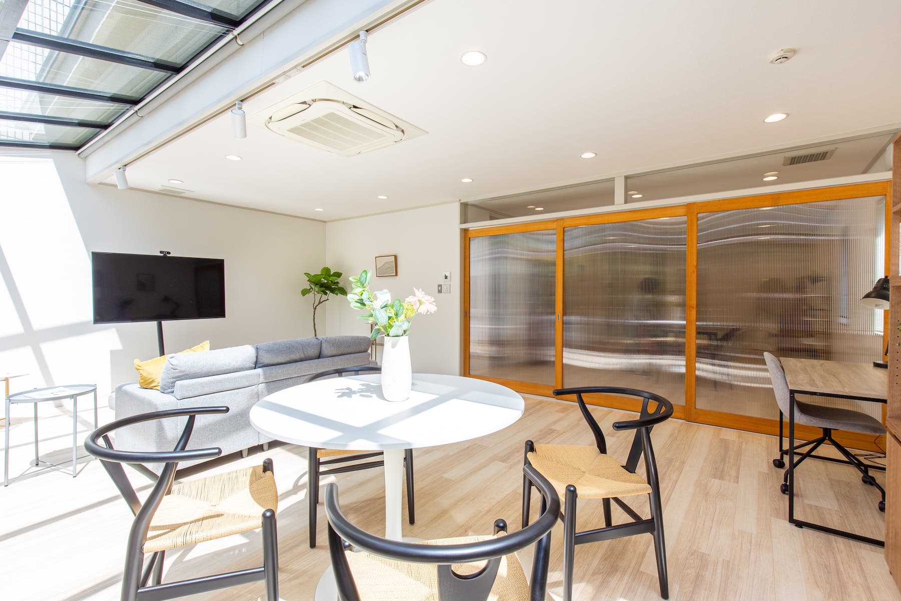 【外苑前駅徒歩5分】青山の一戸建てを一棟貸切で・控室や個室も複数ご用意（Wi-Fi・モニター完備）の写真9