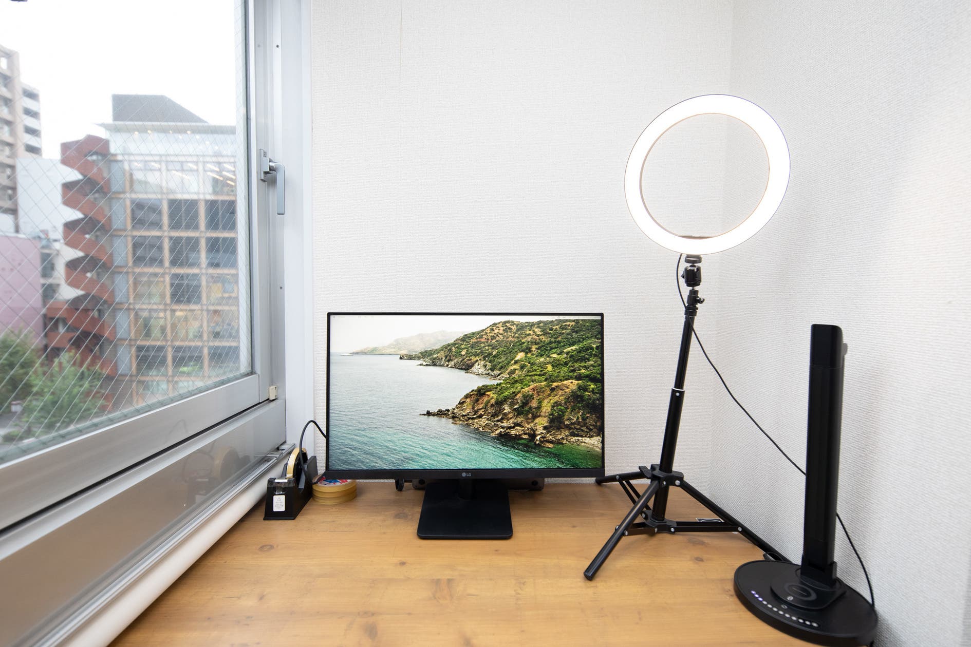 【リモートベース丸の内】⚡️15人会議室⚡️大型モニター⚡️リモートワークに最高アーロンチェア⚡️丸の内駅2分⚡️の写真9