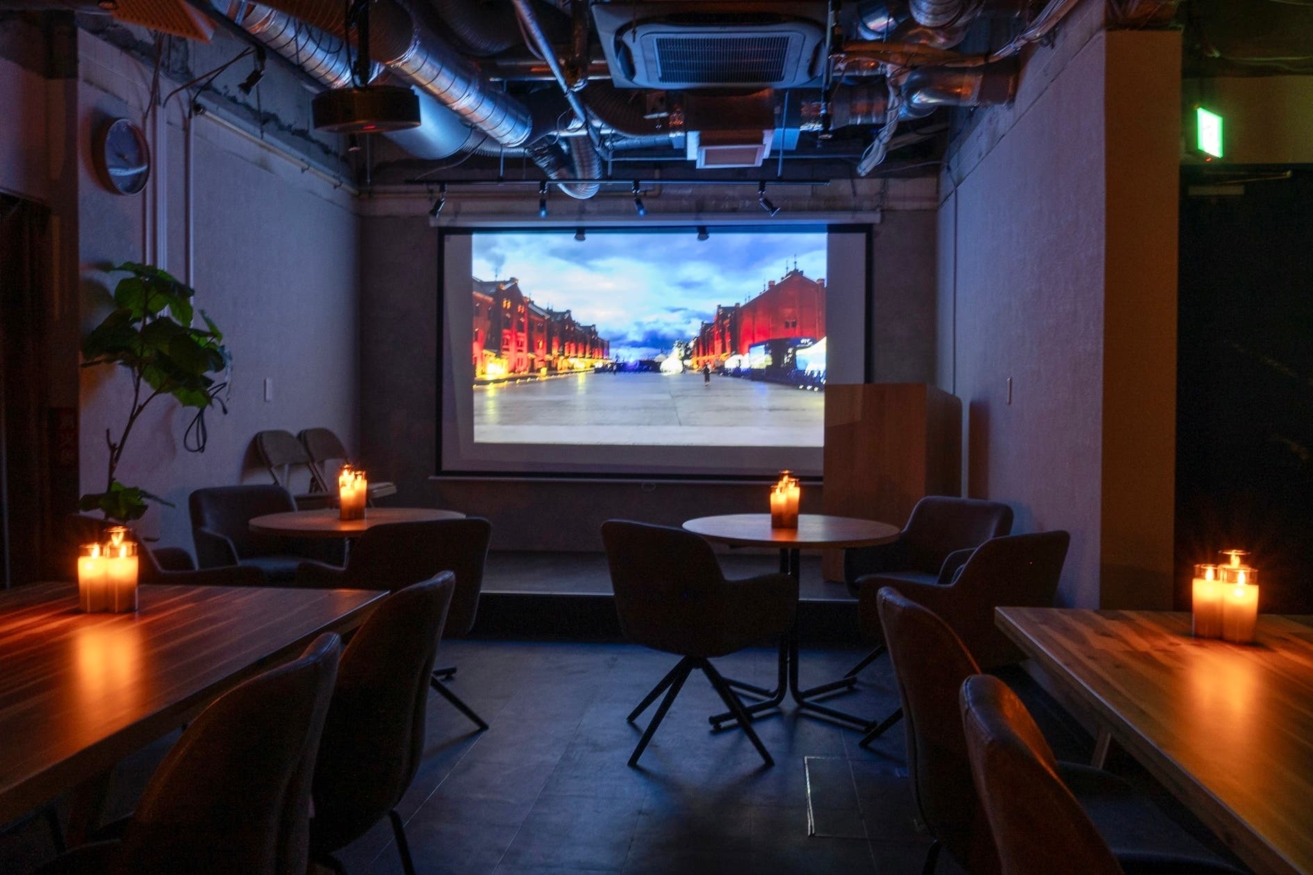 元町・中華街駅徒歩1分🚃最大40名着席/24h🎉大型スクリーン＆ステージ🎬映画・大人気ゲーム機🎮の写真6