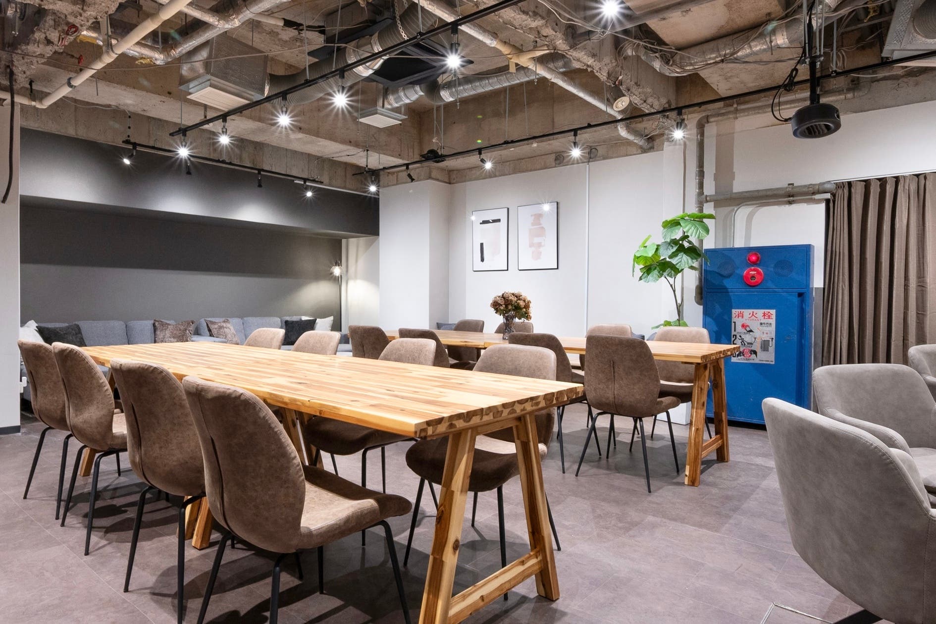 元町・中華街駅徒歩1分🚃最大40名着席/24h🎉大型スクリーン＆ステージ🎬映画・大人気ゲーム機🎮の写真7