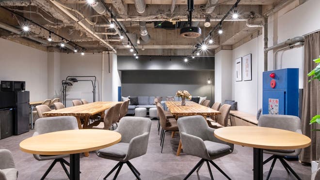 元町・中華街駅徒歩1分🚃最大40名着席/24h🎉大型スクリーン&ステージ🎬映画・大人気ゲーム機🎮の写真13