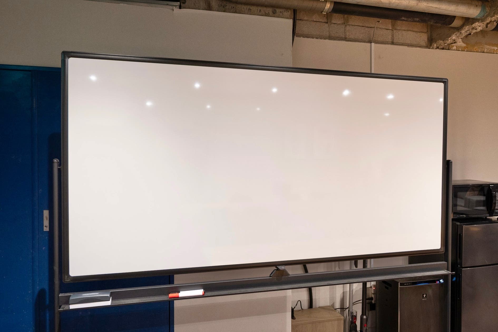 元町・中華街駅徒歩1分🚃最大40名着席/24h🎉大型スクリーン＆ステージ🎬映画・大人気ゲーム機🎮の写真17