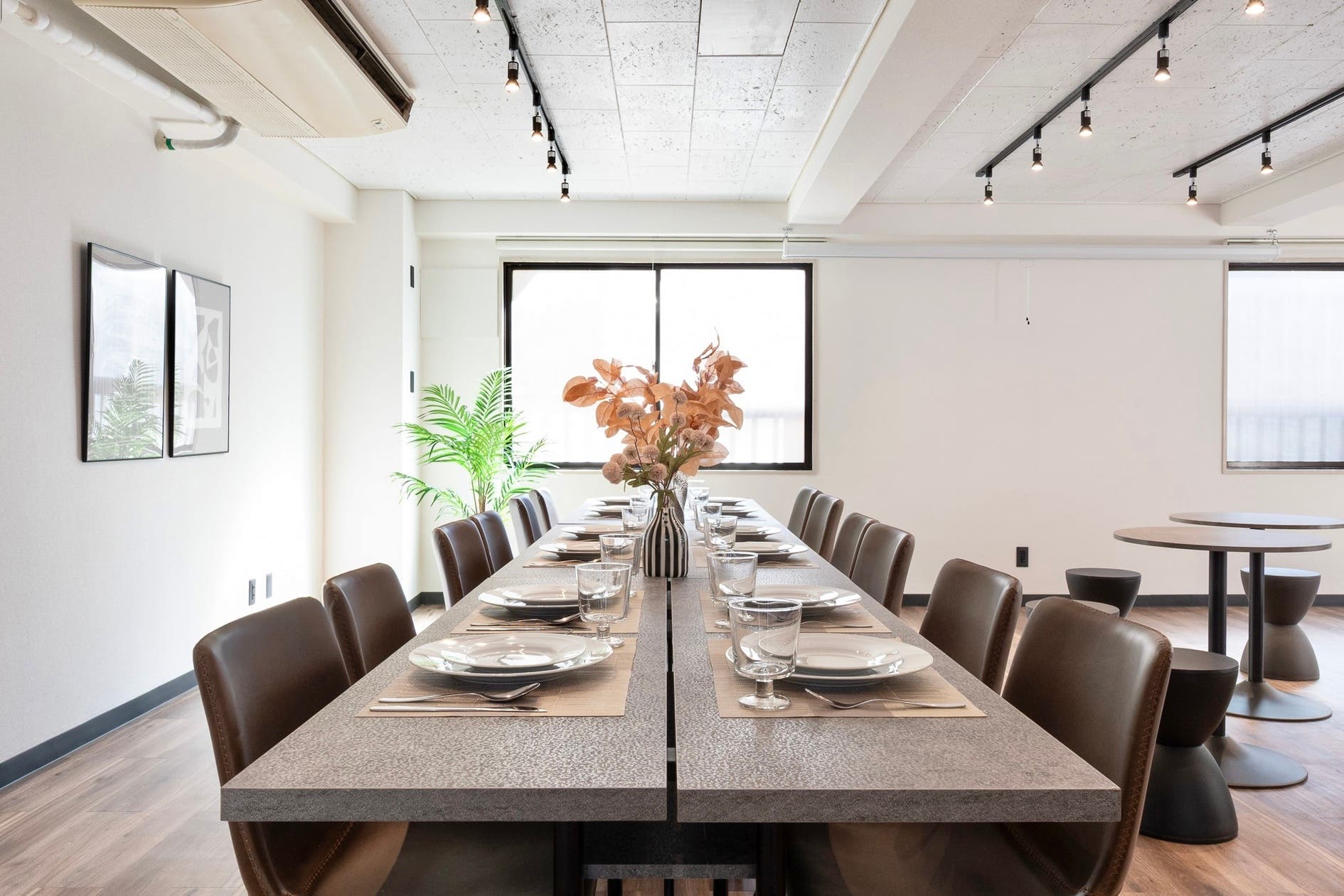 池袋駅3分🚃24H/最大30名着席🎉大型スクリーン🎬映画・大人気ゲーム機🎮おしゃれなケータリング♪の写真11